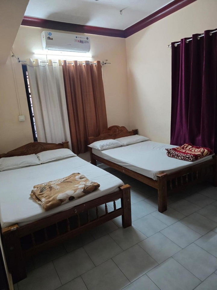 Krishnageeth 4bedroom Villa - Guruvayur