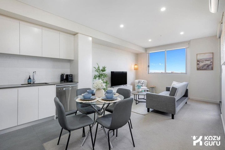 Kozyguru | Merrylands | Balcony Chic With Parking - Blacktown