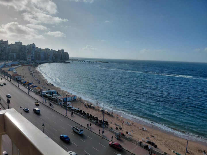 Adorable Sea View Flat In Mandarah Of Alexandria ,Families Only - Égypte