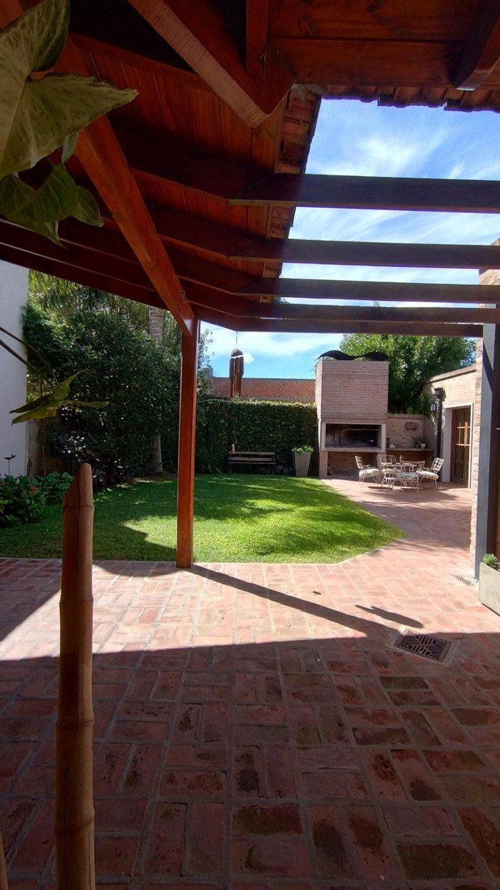 Casa Las Clivias - Lobos