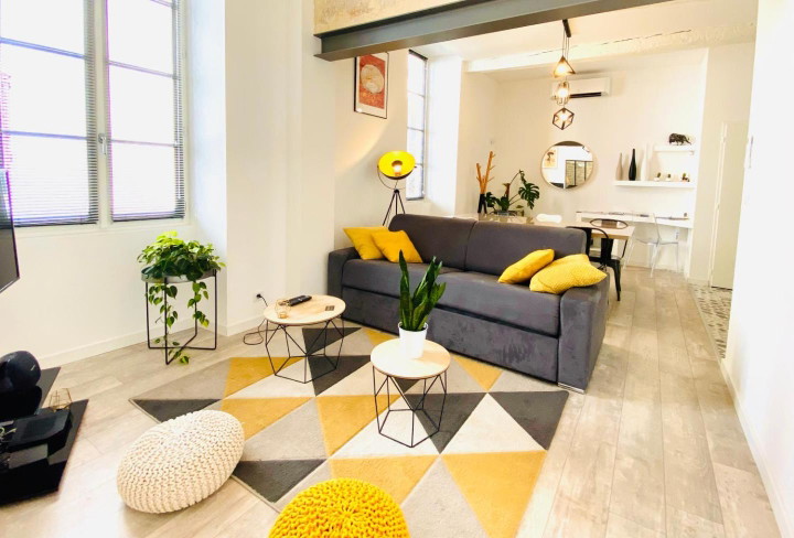 Feel@home Nemausus « Le 4 » - Gard