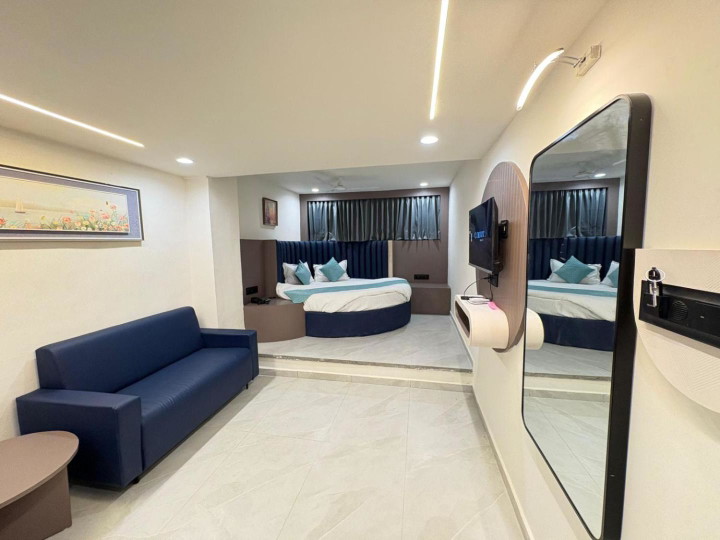 Hotel Lee Town - Ahmedabad