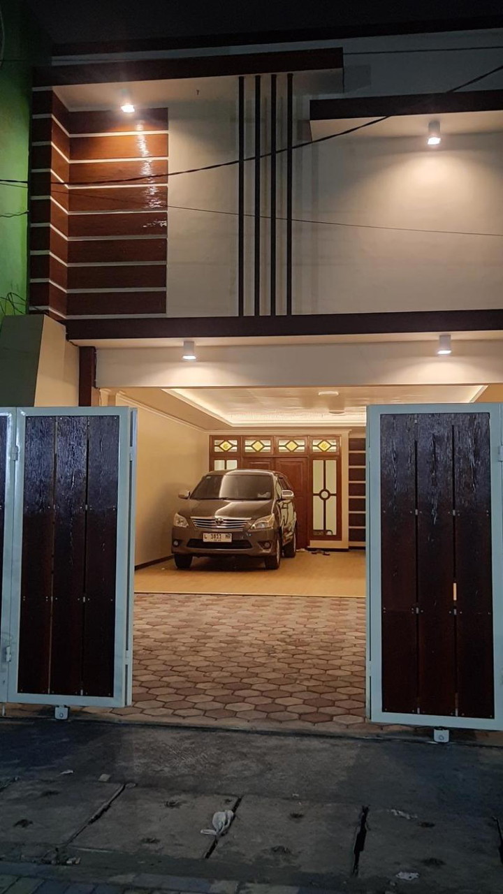 Guest House Omah Ningrat Surabaya - スラバヤ