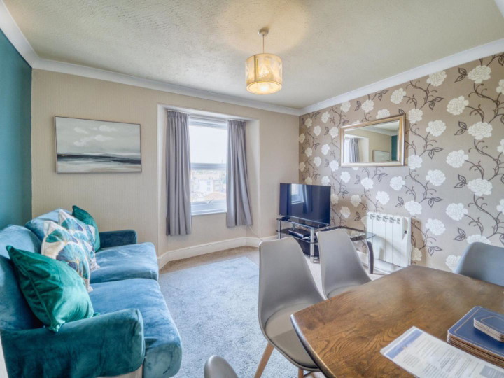 Apartment 6 - 1 Bedroom Town View - Totnes
