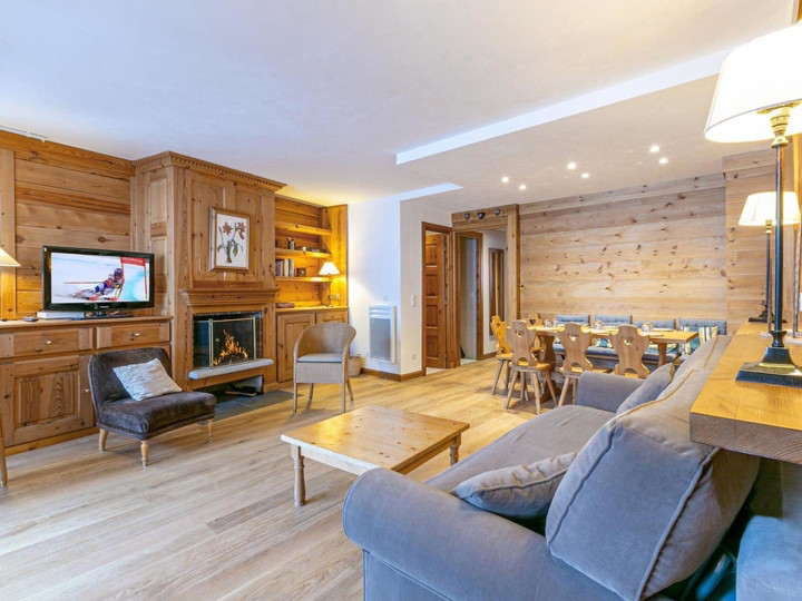 Appartement Skis Aux Pieds Avec Balcon, Cheminée Et Parking - Méribel - Méribel