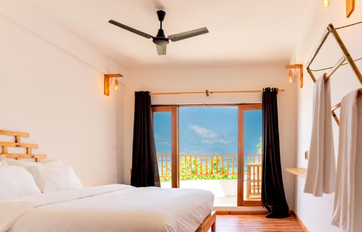 Manta Sea View Himandhoo - Maldives