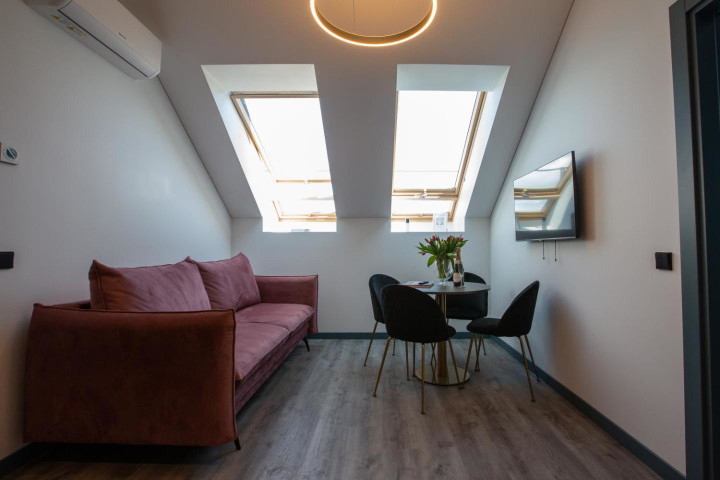 M8 Stylish One-bedroom Apartment - Belarus