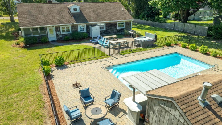 Sleeps 14 Home W Pool Great For Families - Brewster, MA