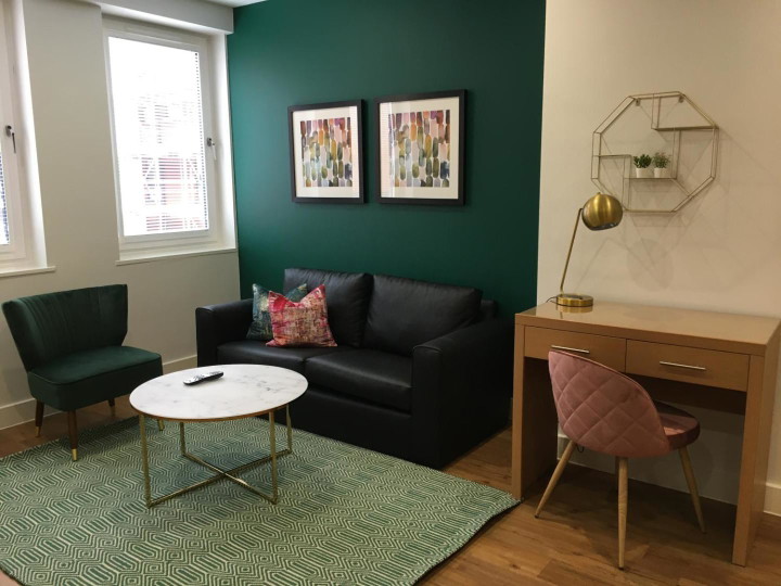 House Of Fisher - 100 Kings Road - Wokingham