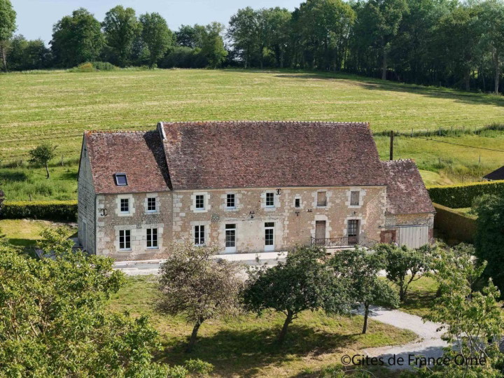 Gîte Charmant Pour 13 Pers Avec Babyfoot Et Cheminée - France