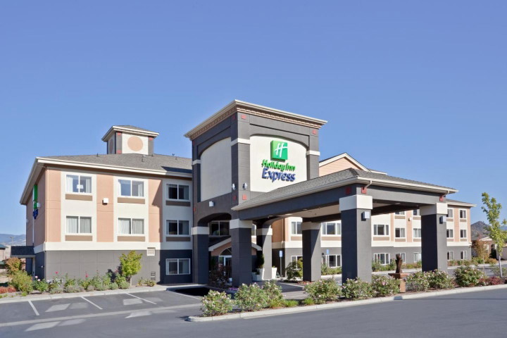 Holiday Inn Express Hotel & Suites Ashland By Ihg - Oregon