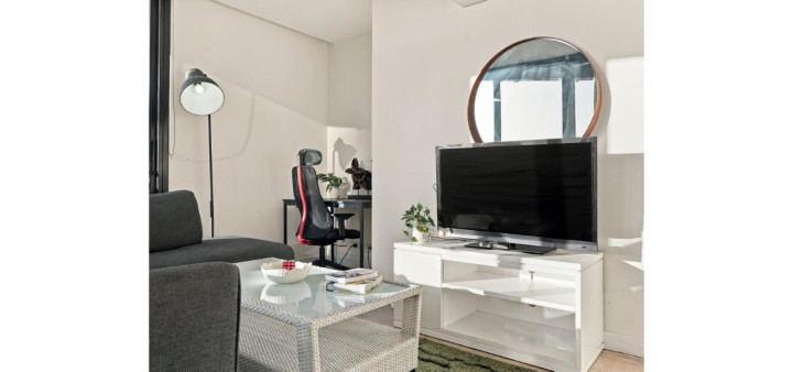 Luxury Cbd 2br Apt With Pool, Gym, City Views - Kensington