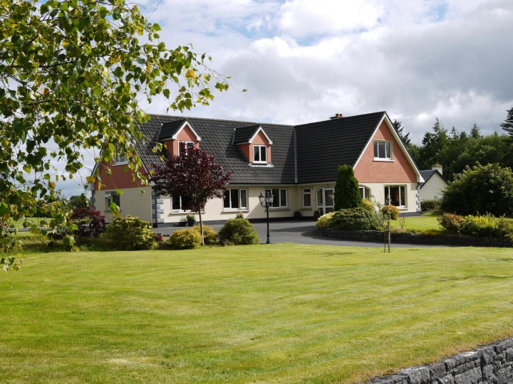 Nymphsfield House - Ireland