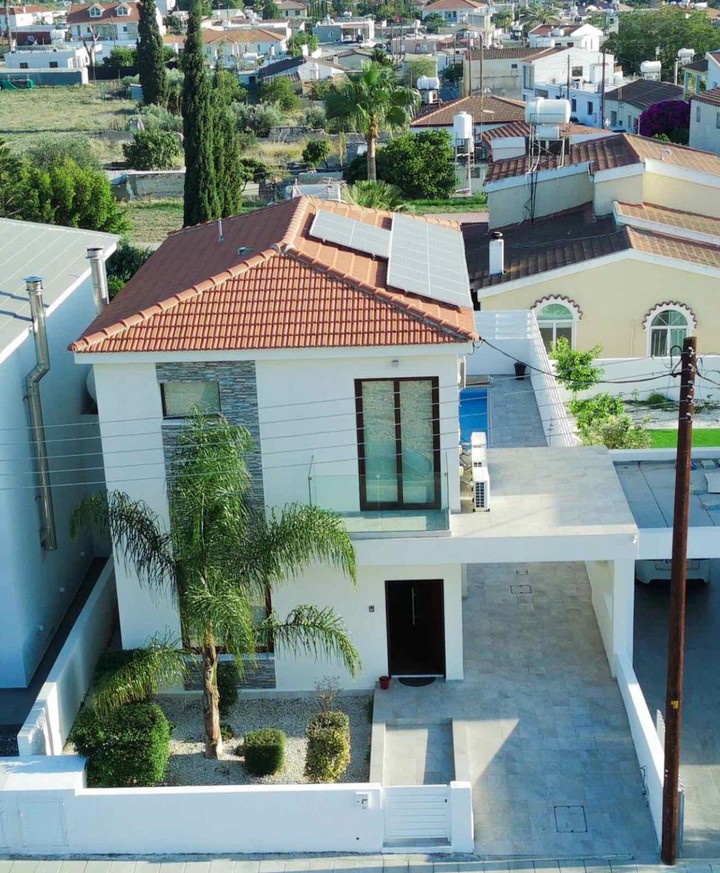 Marios Villa - Chipre