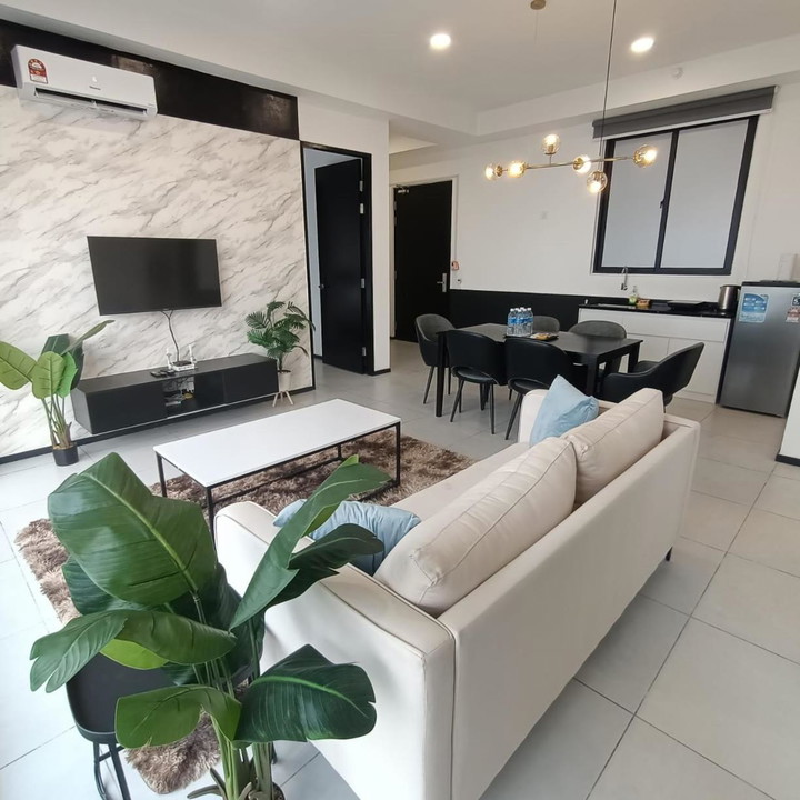 Urban Suites Georgetown Penang - Sea View & Georgetown View - High Floor - Exclusive & Cozy Stay - George Town
