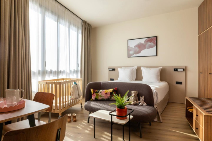 Yuna Montmartre - Aparthotel - La Courneuve