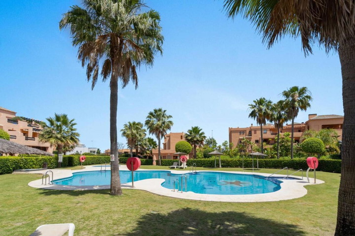 Family Friendly 2br In Casares Pool And Padel Fun - Casares
