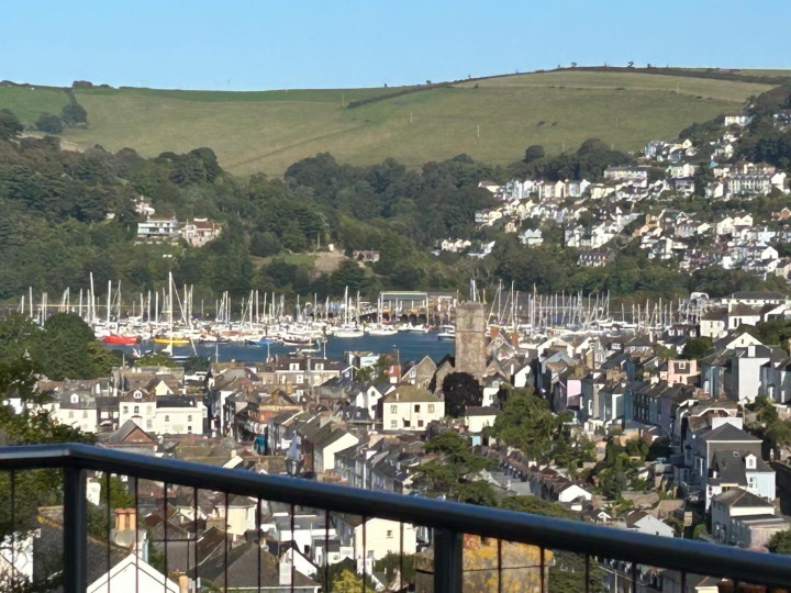 Dartmouth, 10 Minute Walk To Water Front, Amazing Water & Valley Views, Quiet & Relaxing, Sleeps Up To 9 - Dartmouth