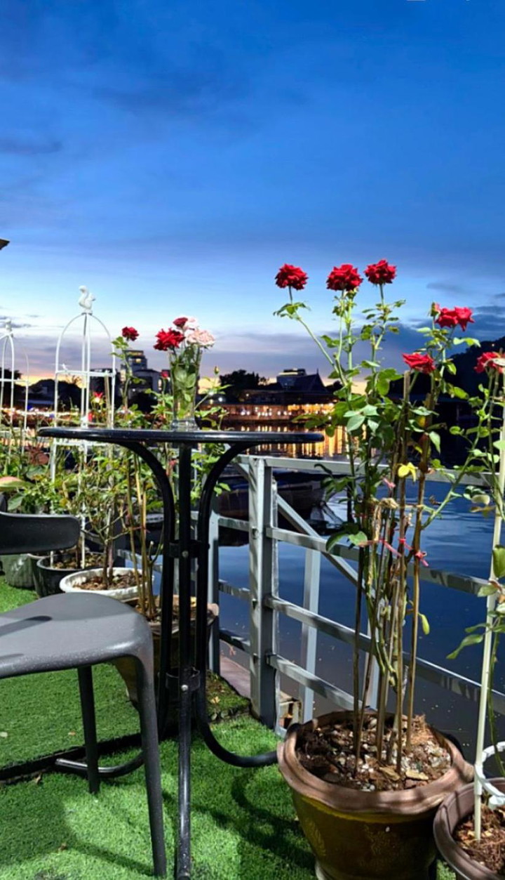 Riverside Hostel Phuket - Phuket district, Thailand
