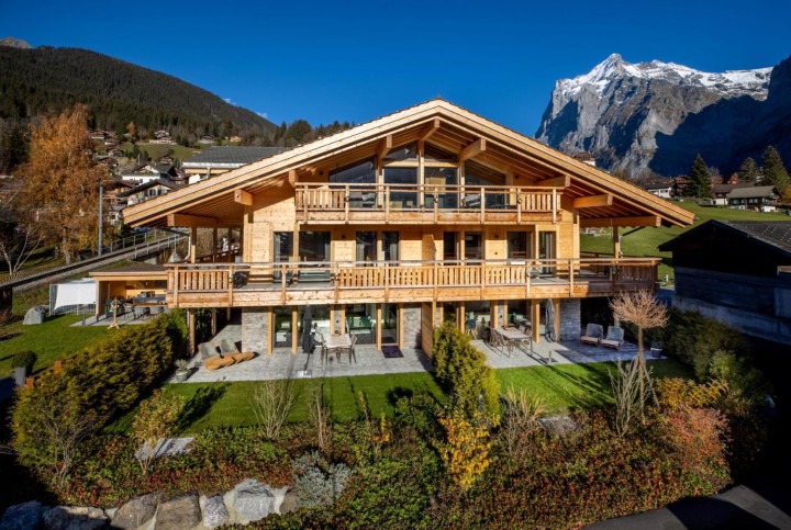 Chalet Carve - Apartments Eiger, Moench And Jungfrau - Grindelwald