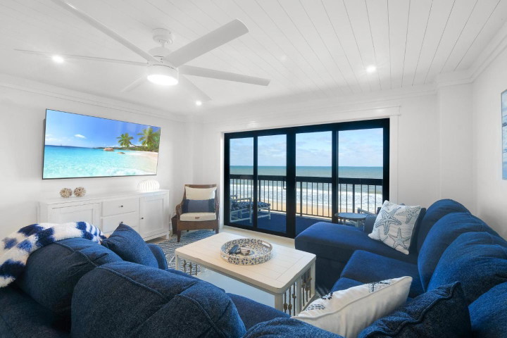 Luxury Direct Oceanfront Corner With Large Private Balcony, Heated Pool And Garage - Ormond Beach, FL