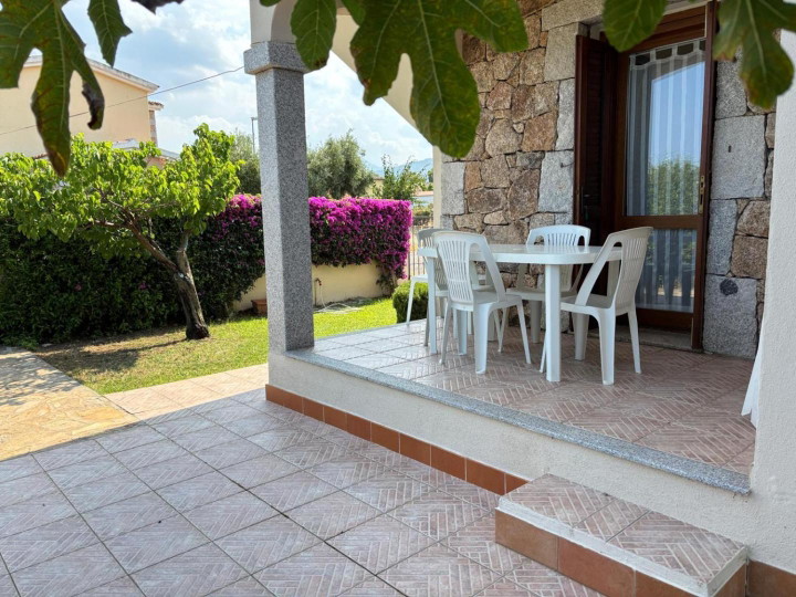Villetta In Sardegna Piano Terra Con Giardino - Posada