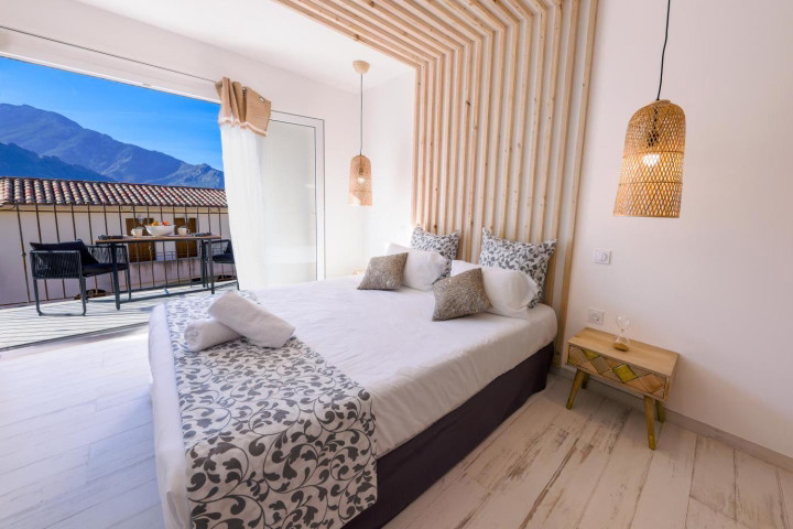 La Manufacture D'oriano Les Nuits Au Village - Corsica