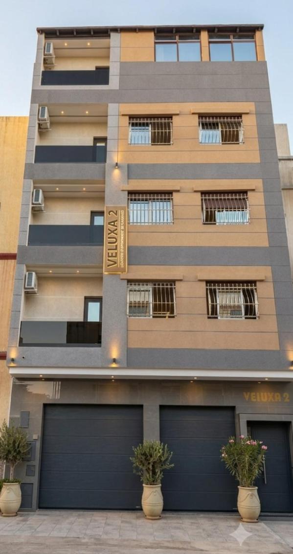 Veluxa 2 - Best Of Tangier - Centric Flat - Tanger