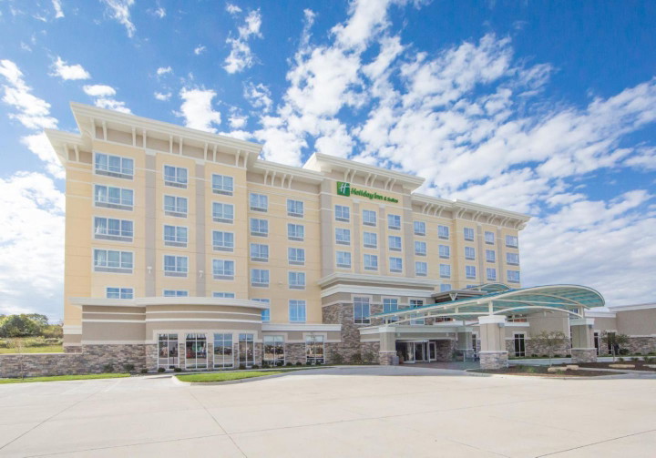 Holiday Inn Hotel & Suites Davenport By Ihg - Davenport, IA