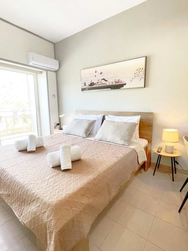 Rhodes Central: King Bed Studio - Rodos