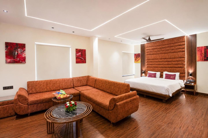 Stayzo Scheme 114, Vijay Nagar - Vijaynagar