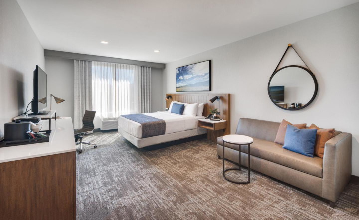 Ayres Hotel Vista Carlsbad - Rancho Santa Fe, CA