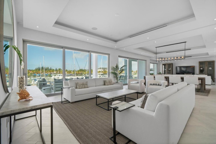 Casablanca Bahamas- New Luxury Waterfront Condo, Palm Cay, The Bahamas - Nassau