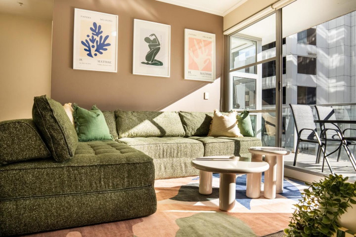 Modern 2br Prime Cbd Apt On Kent With Pool, Gym & Parking - Sydney