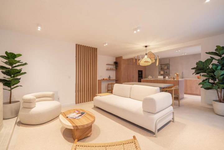 Stylish & Spacious Flat Near The Beach By Hostwise - Matosinhos