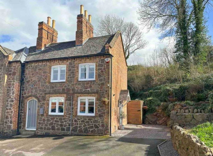 Honeysuckle Cottage - Loughborough