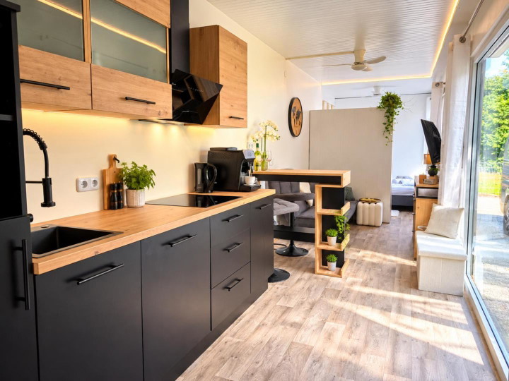 Auszeitnow Tiny Homes Im Seecontainer - Garten & Parkplatz - Passau