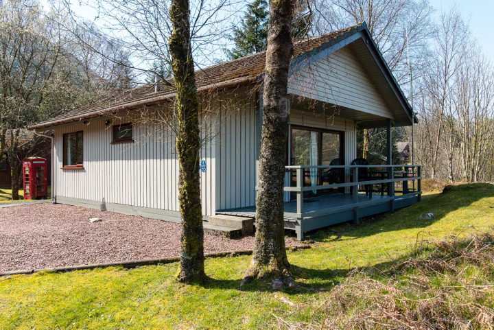 Eagle Lodge With Stunning Loch And Mountain View - Loch Lomond, United Kingdom