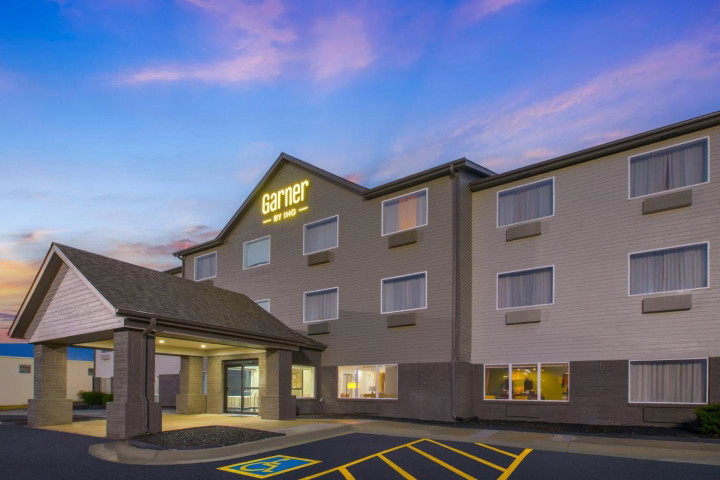 Garner Hotel Lincoln North By Ihg - Lincoln, NE