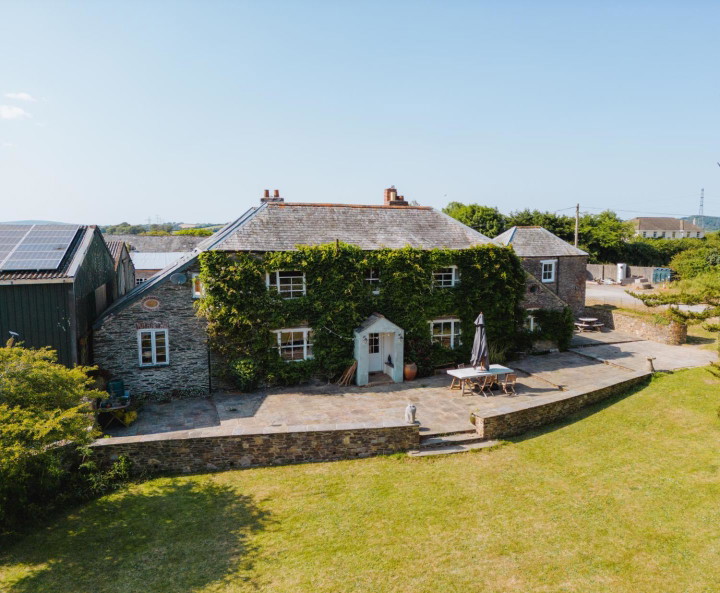 Farm Cottage - Plymouth