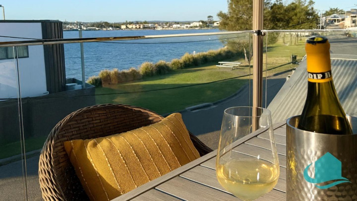 Village Bay Lake House- Across From Lake + Spa - Belmont