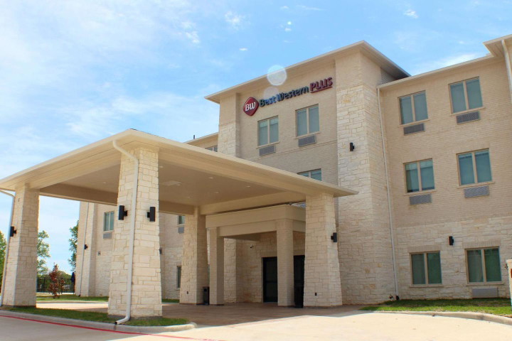 Best Western Plus Chandler - Tyler, TX
