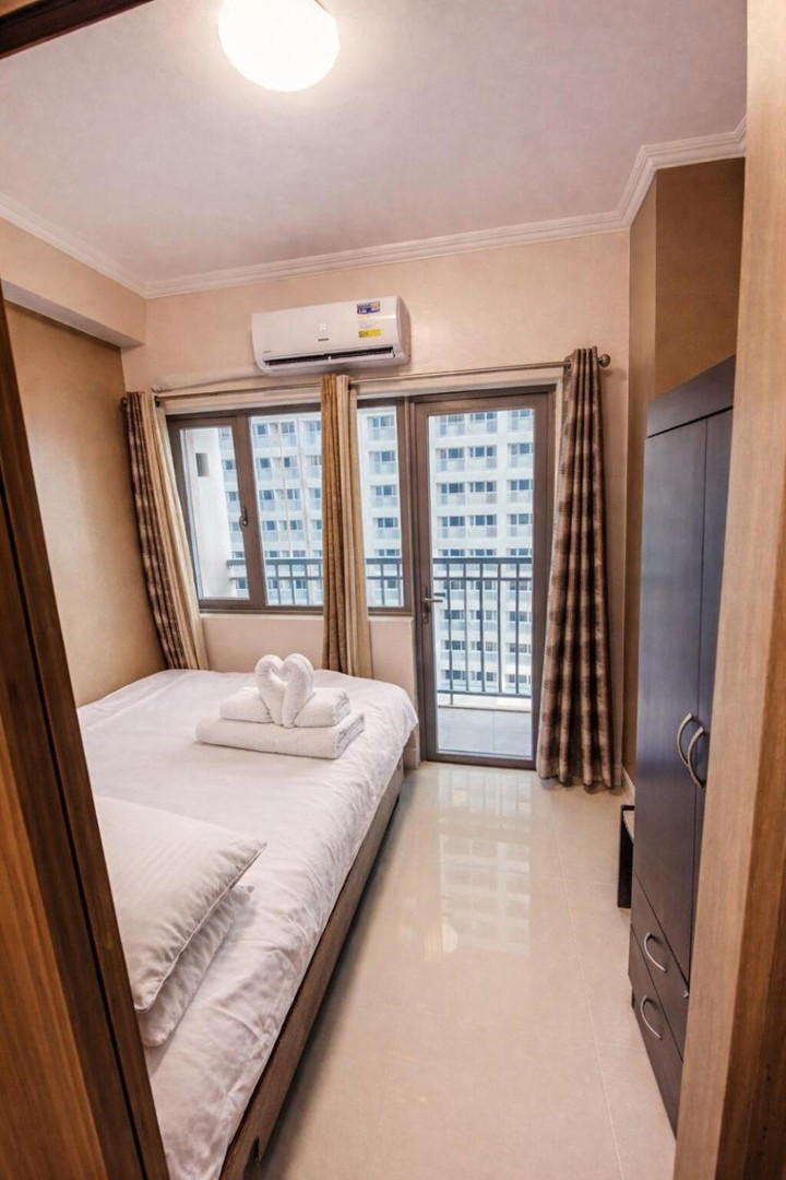 1br Furnished Condo In Mandaluyong - Fame3 - 2030 - Taytay
