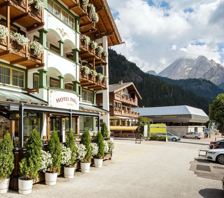 Hotel Pareda - Campitello di Fassa
