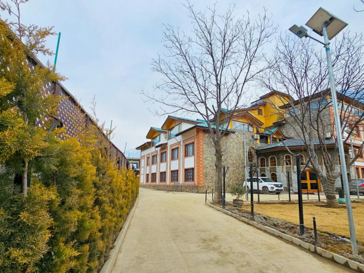 The Walnut Creek Pahalgam - Pahalgam