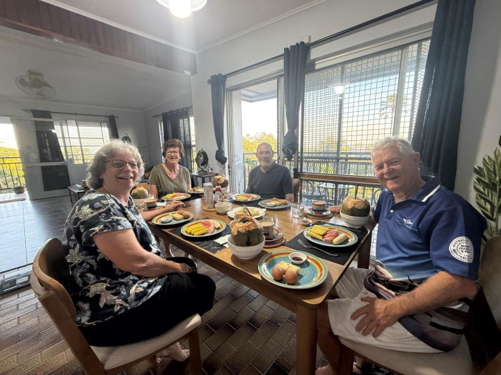 Uncle George's Free Breakfast With Double Room Seaview Direct To Lautoka Pier - Fiji