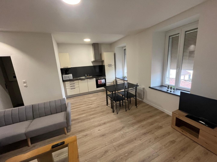 Appartement Centre-ville De Lure Droit - Lure
