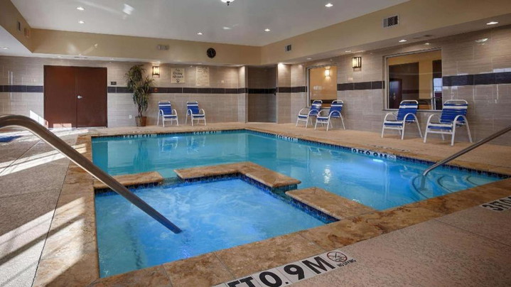 Best Western Plus Manvel Inn & Suites - Pearland, TX