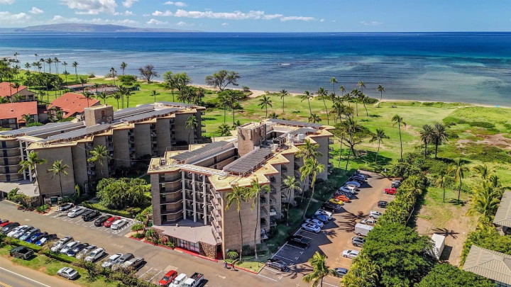 Kauhale Makai - 4 Br, Beachfront, 2 Units - Maui, HI
