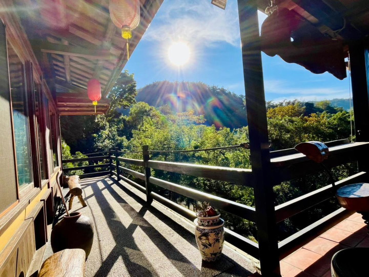 Hong Wa Cuo南投埔里紅瓦厝山居民宿森林系住宿生態手作體驗 - 水里鄉